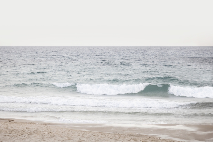 Tranquil Ocean Horizon Wallpaper