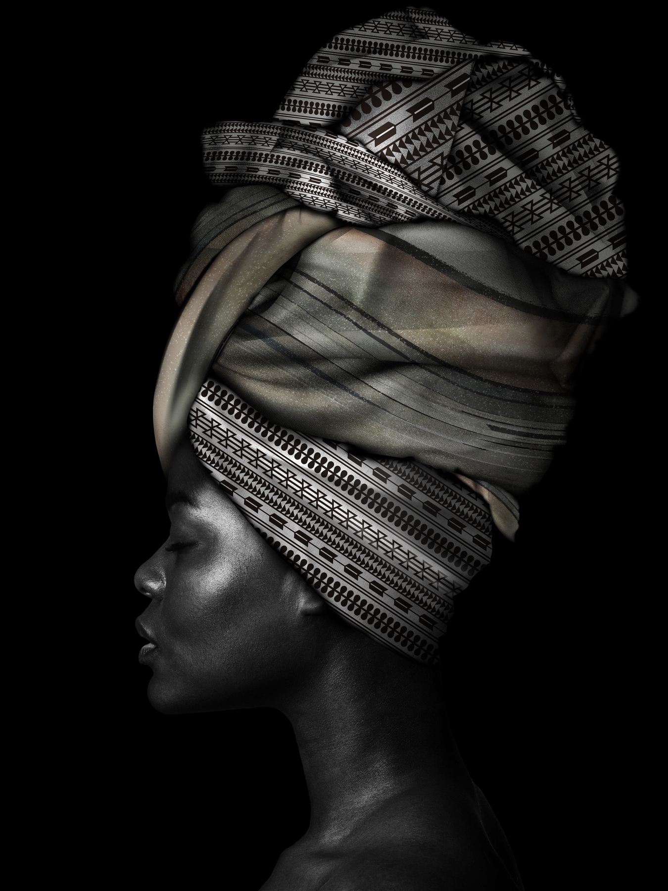 African Turban Black Wallpaper | Happywall