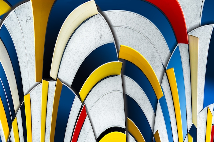 Hyperbolas Wallpaper - Unique Geometric Design | Happywall
