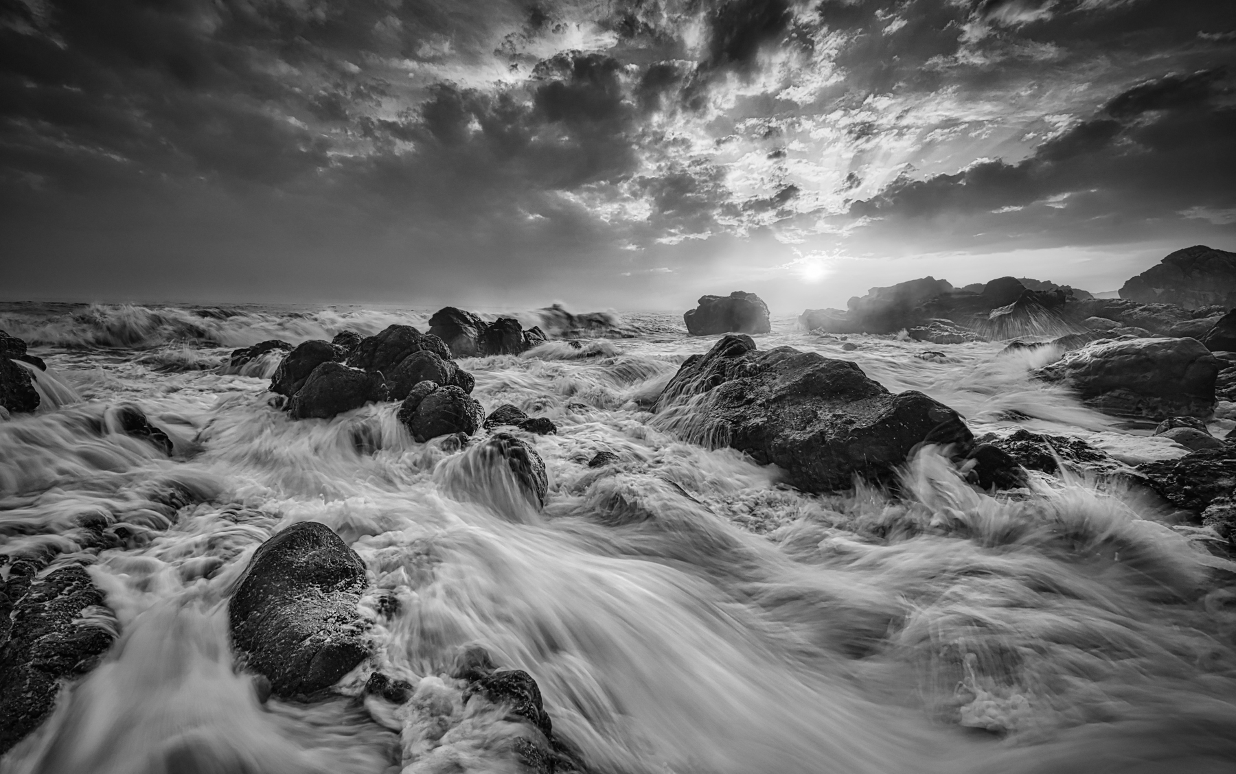 Rough Sea Sunset Wallpaper Stunning Scenery For Your Walls Happywall rough-sea-sunset-wallpaper-stunning-scenery-for-your-walls-happywall