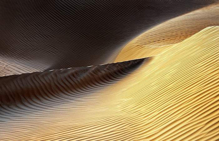 Shapes of the Wind II Wallpaper - Happywall