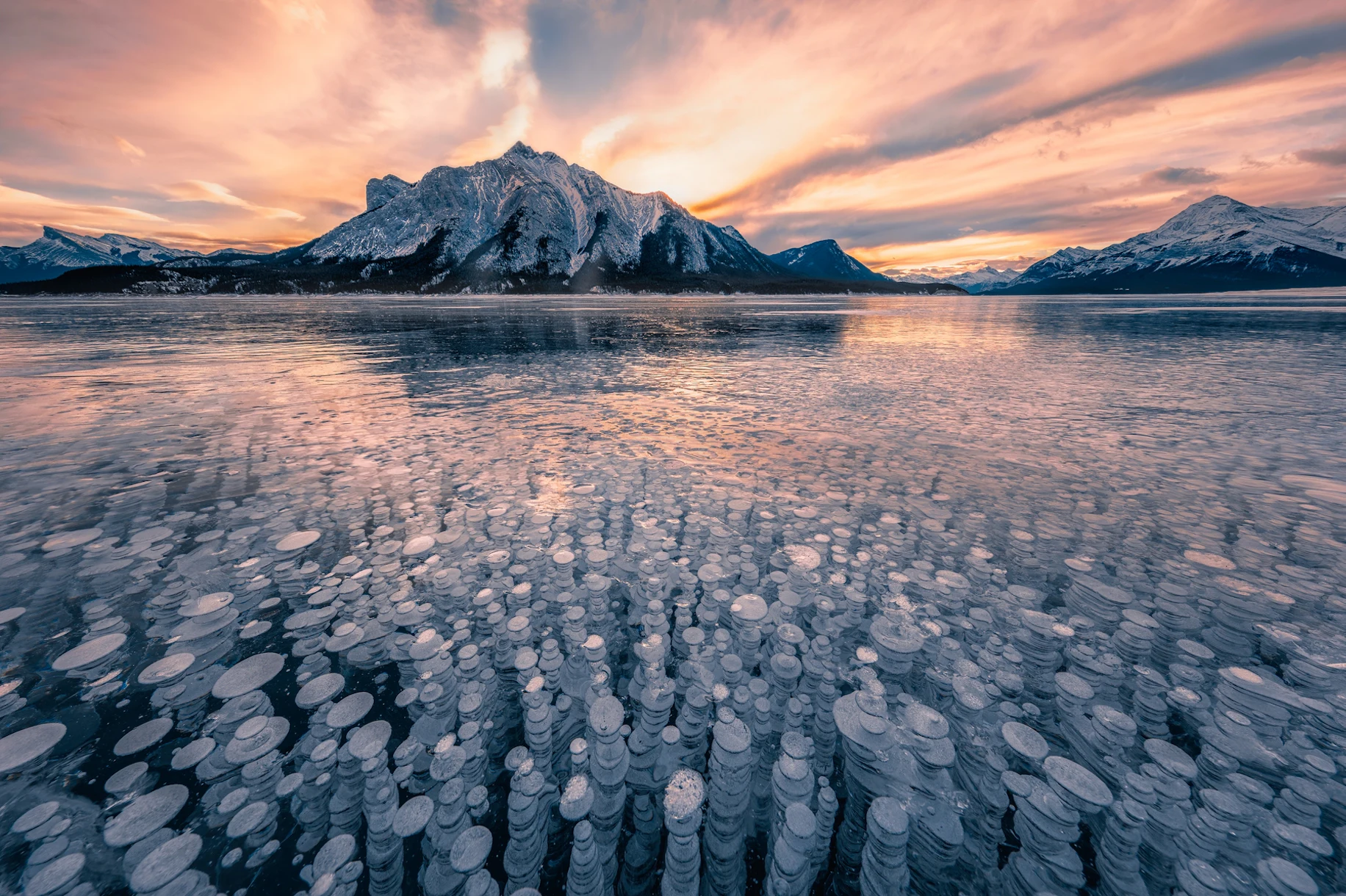 Sunrise in Bubble Lake Wallpaper - Buy Online | Happywall