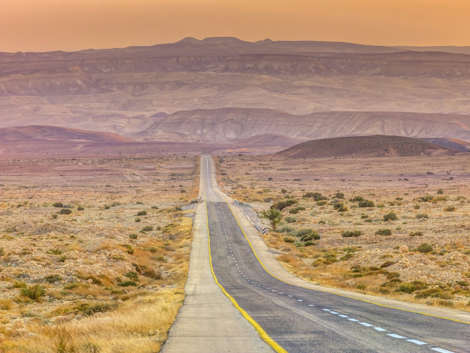 "Highway Through Desert Wallpaper - Stunning Scenery for Your Walls ...