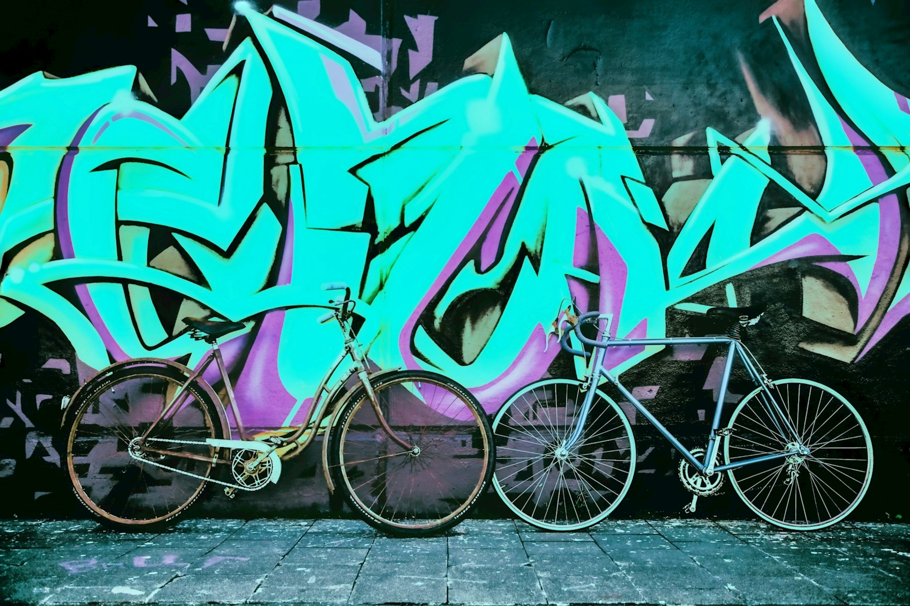 Bright Urban Graffiti Art wallpaper - Free shipping | Happywall