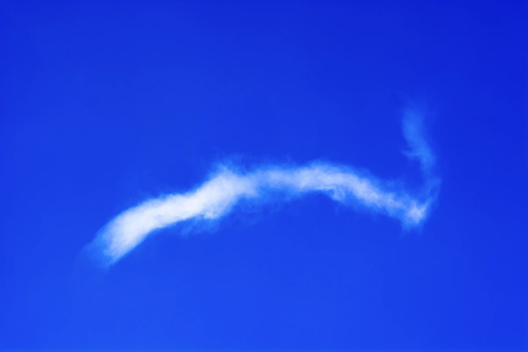 Blue Cloud Wallpaper | Sky-Themed Wall Decor | Happywall