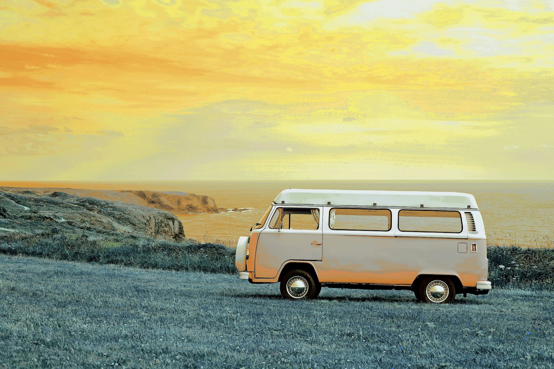 Sunset Van Wallpaper - Beautiful and Unique | Happywall