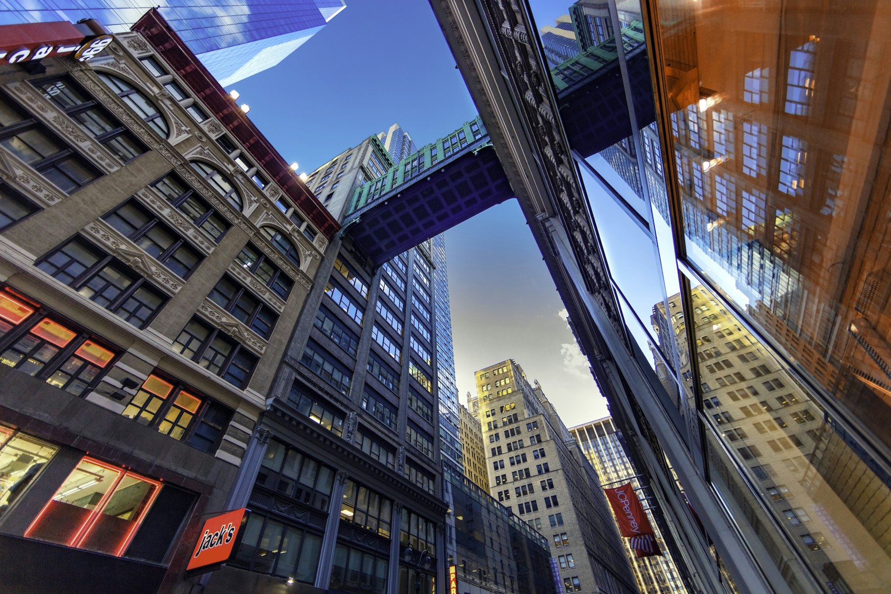 NYC Jacks Wallpaper | Happywall