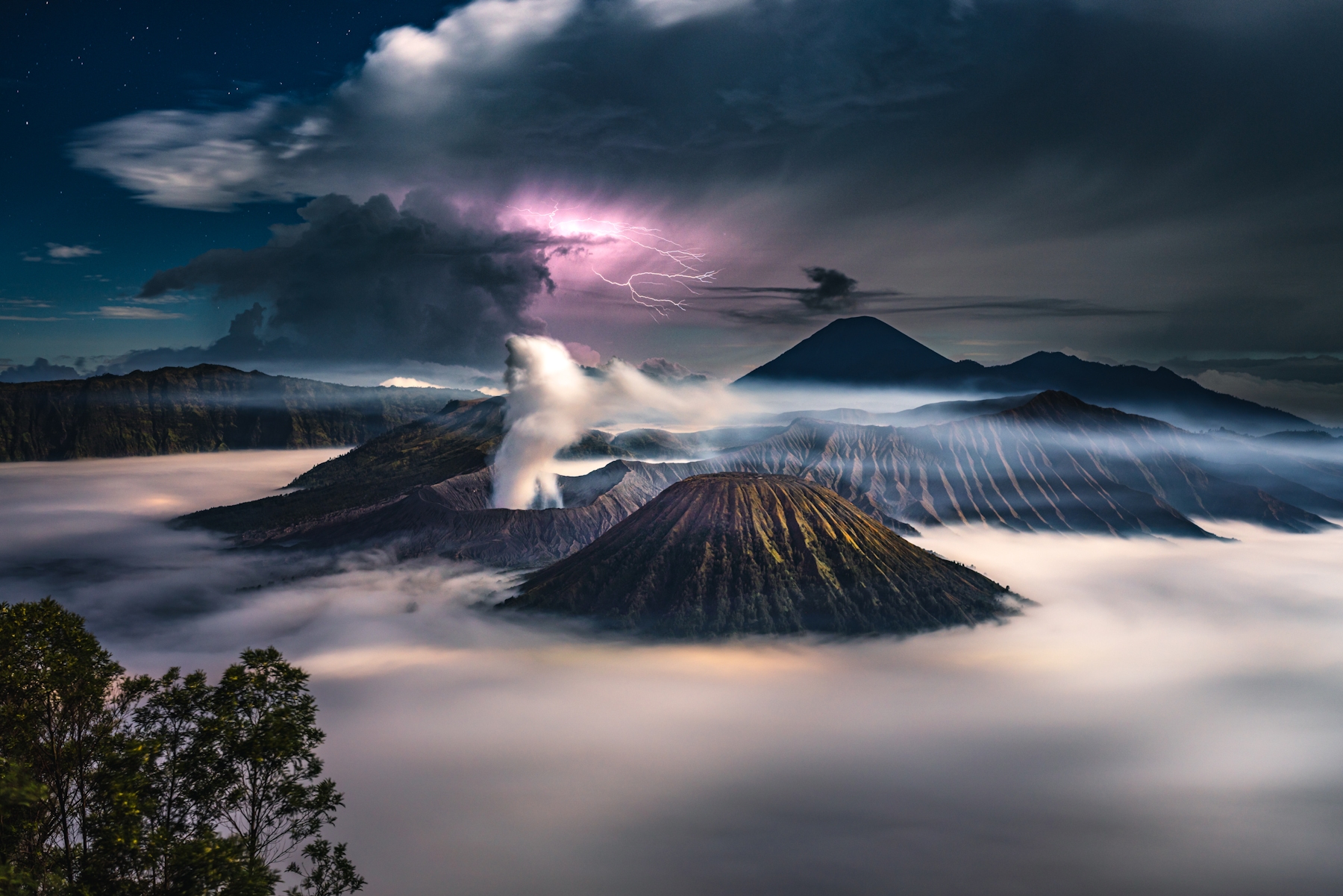 Bromo Wallpaper | Buy Online from Happywall.com