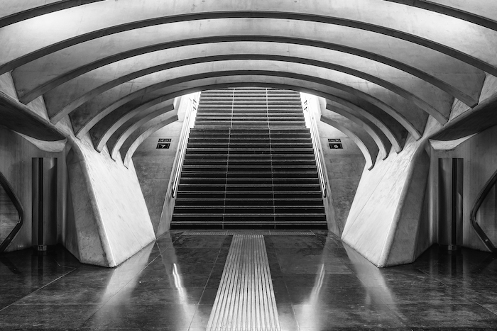 Contemporary Black and White Wallpaper