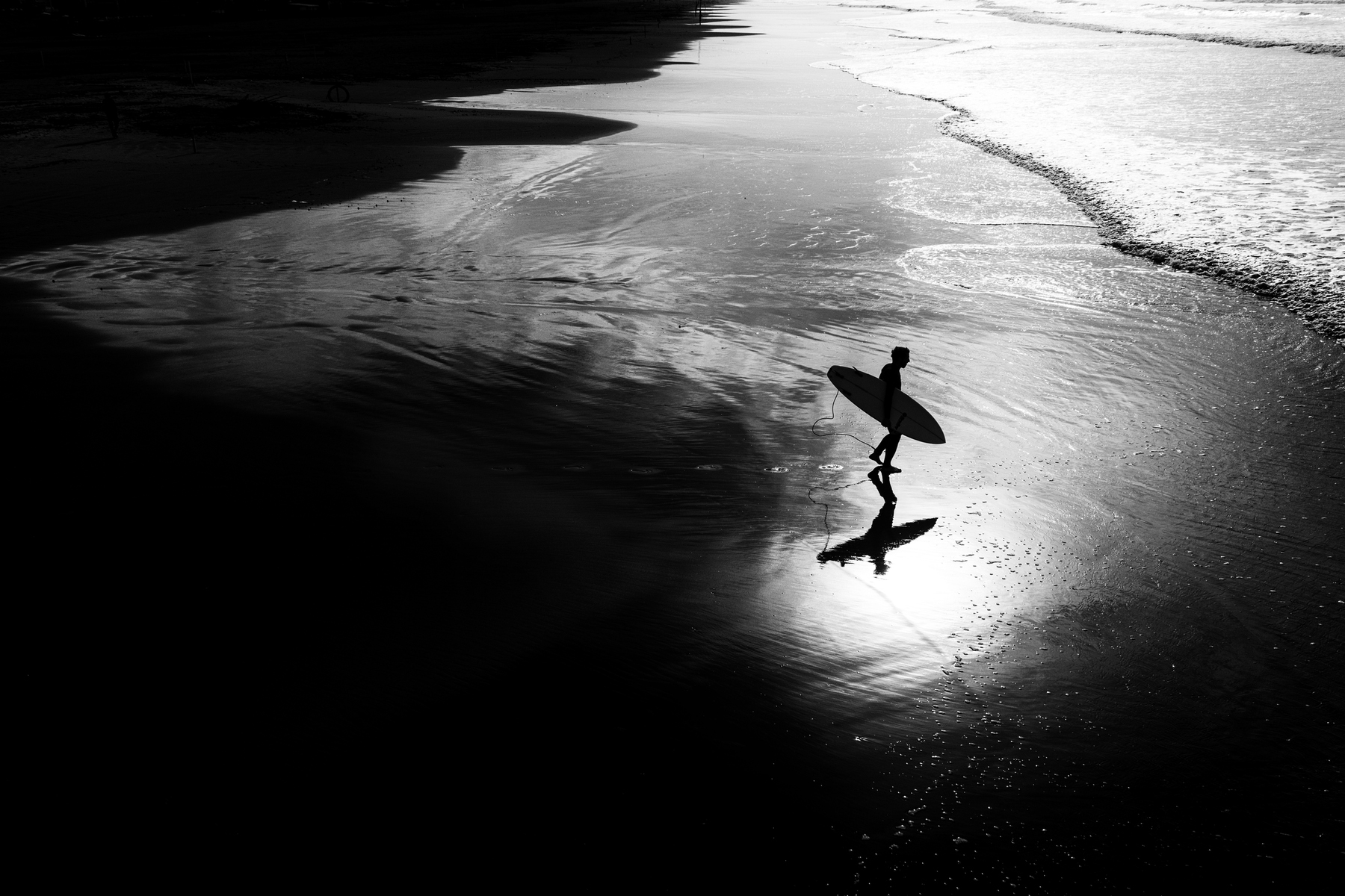 Surf 11 Wallpaper | Happywall