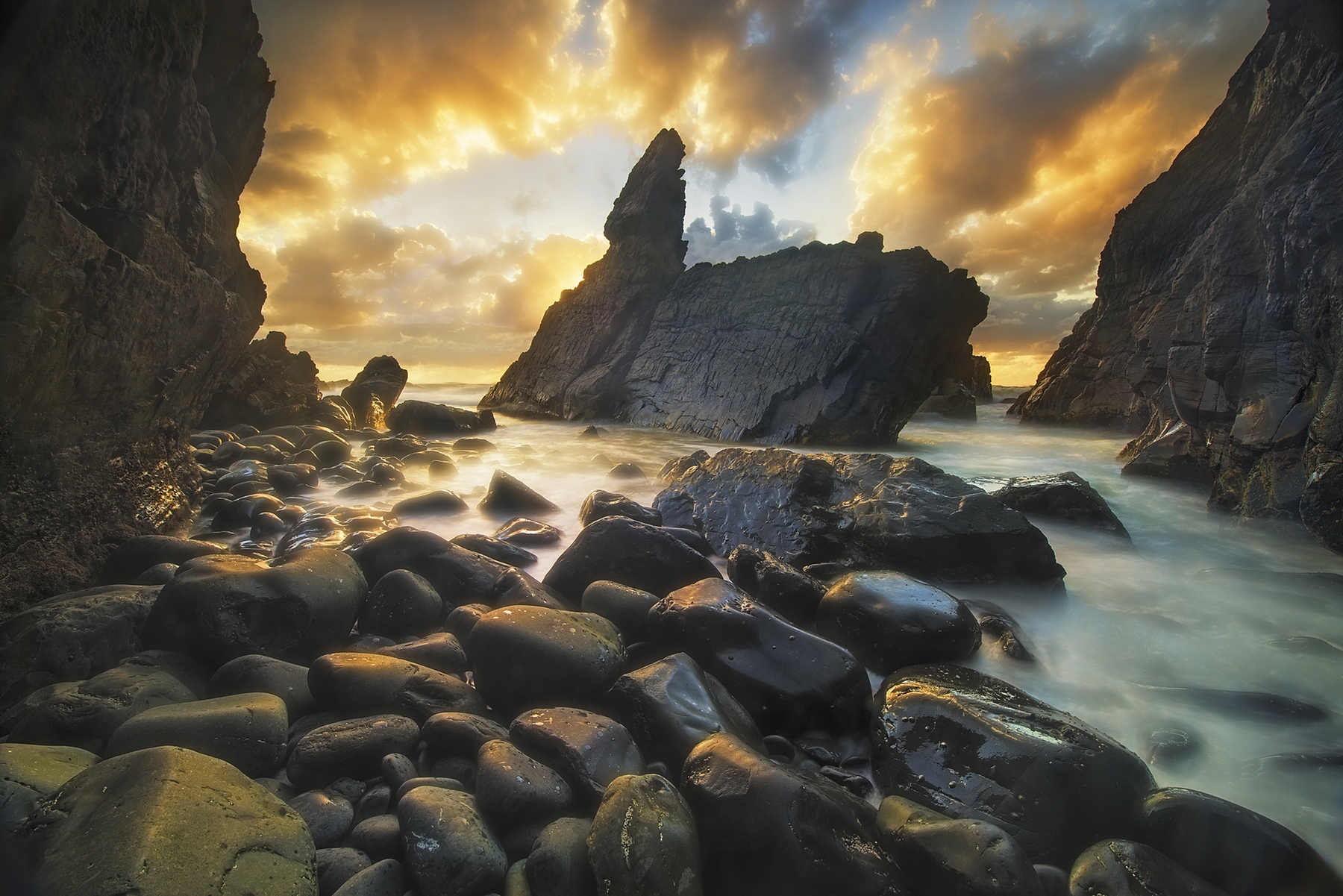 Get Lost in Tranquility with A Place of Solitude Wallpaper - Happywall