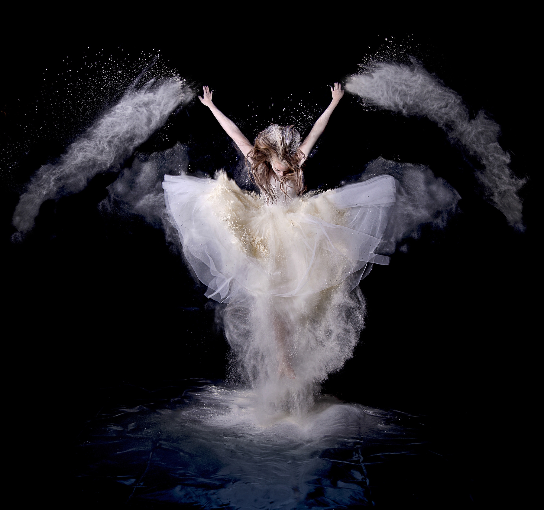 Powder Rush Wallpaper - Beautifully Designed Wallpapers | Happywall