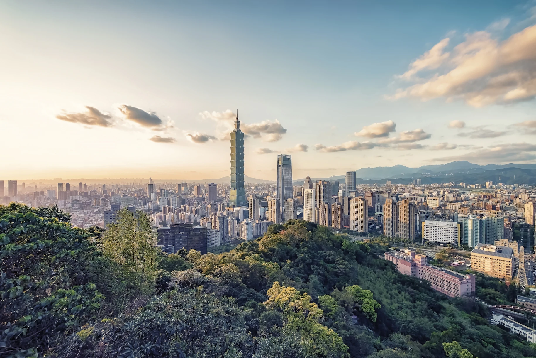 Explore the Charm of Taipei City with Our Beautiful Wallpaper | Happy Wall