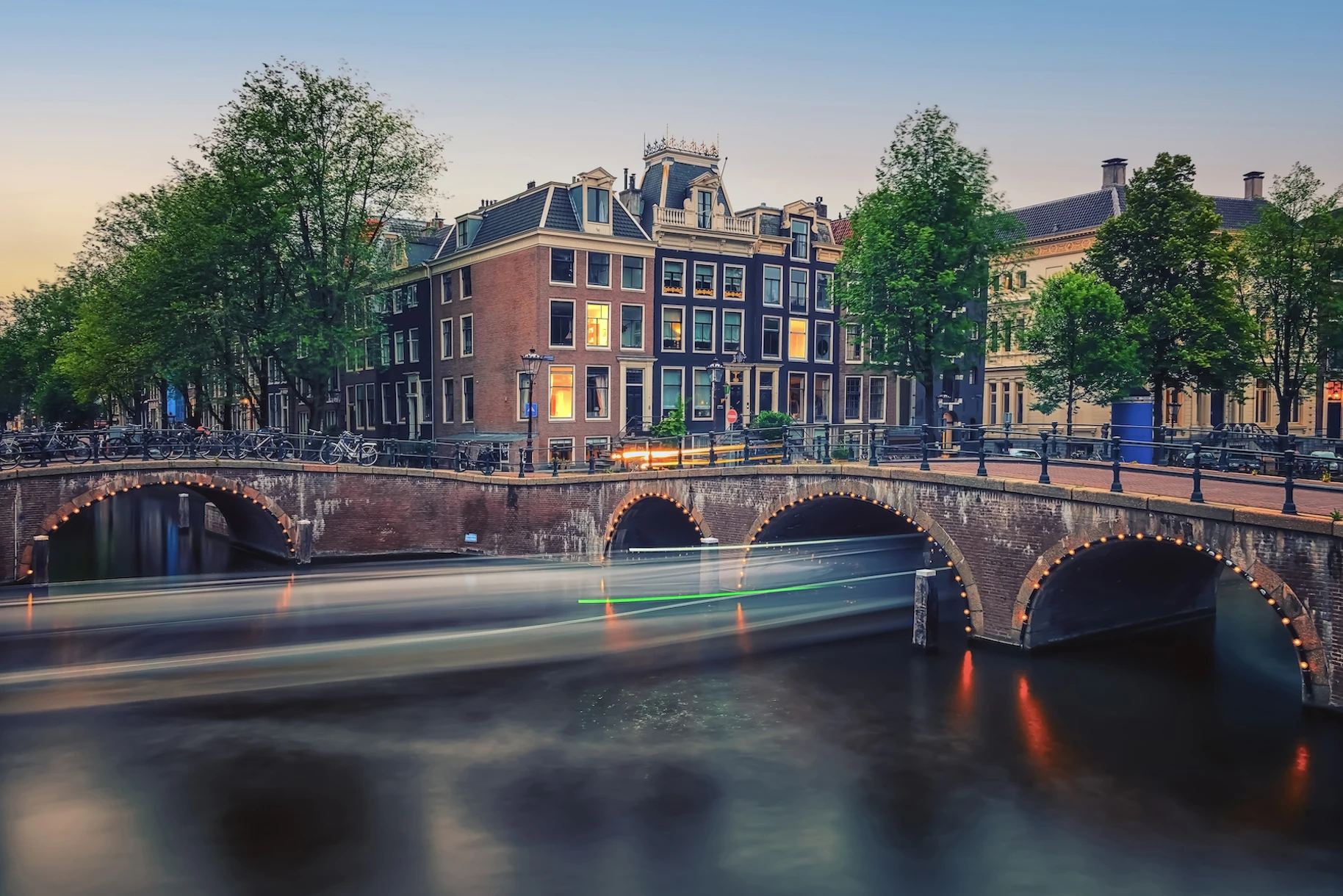 Evening in Amsterdam Wallpaper - Stunning Cityscape Design | Happywall