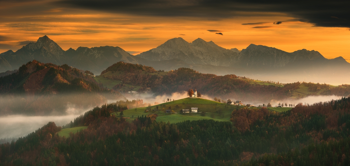 Church Wallpaper - Beautiful Wallpapers for Your Home | Happywall