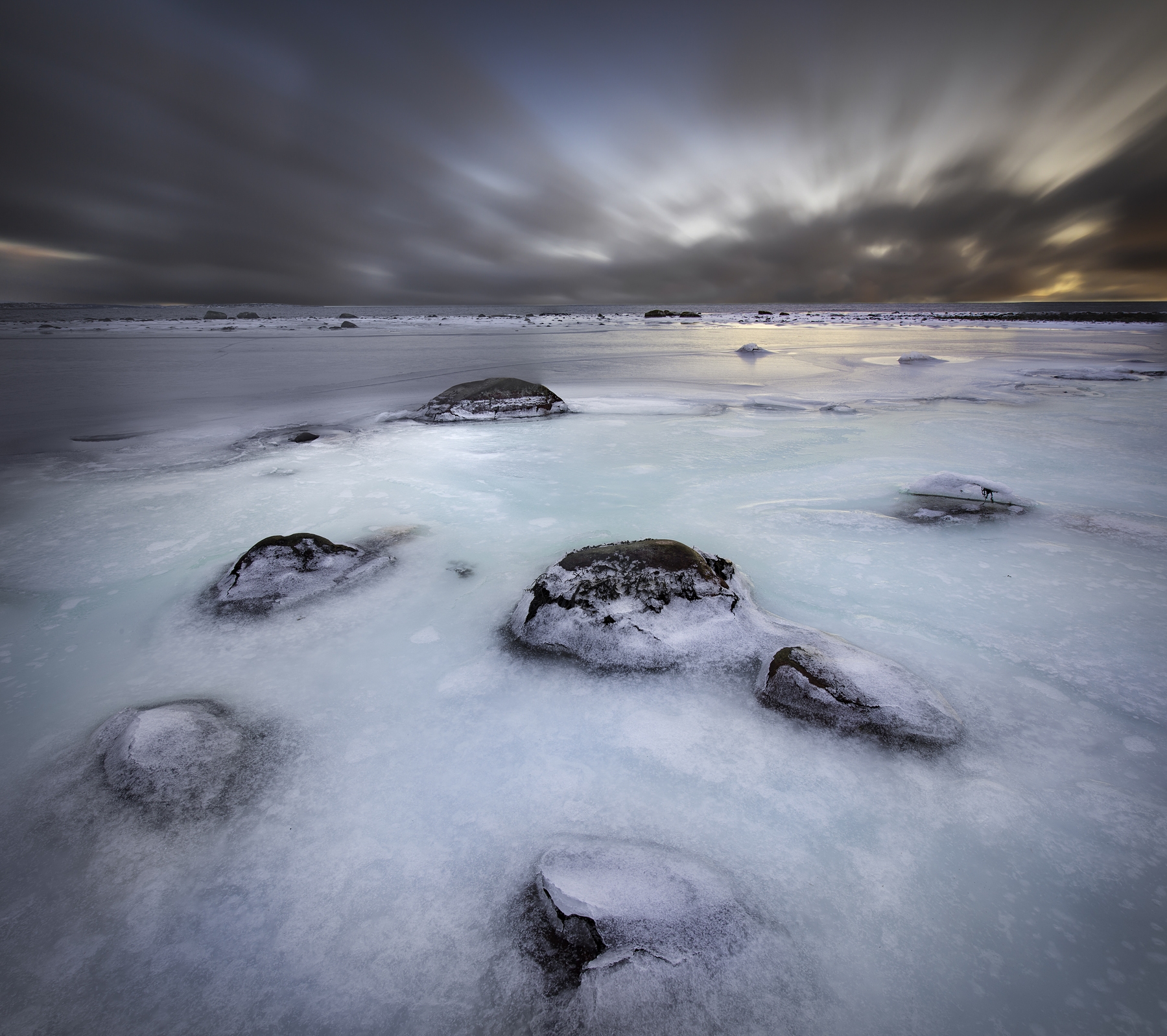 Frozen coastline wallpaper - Happywall
