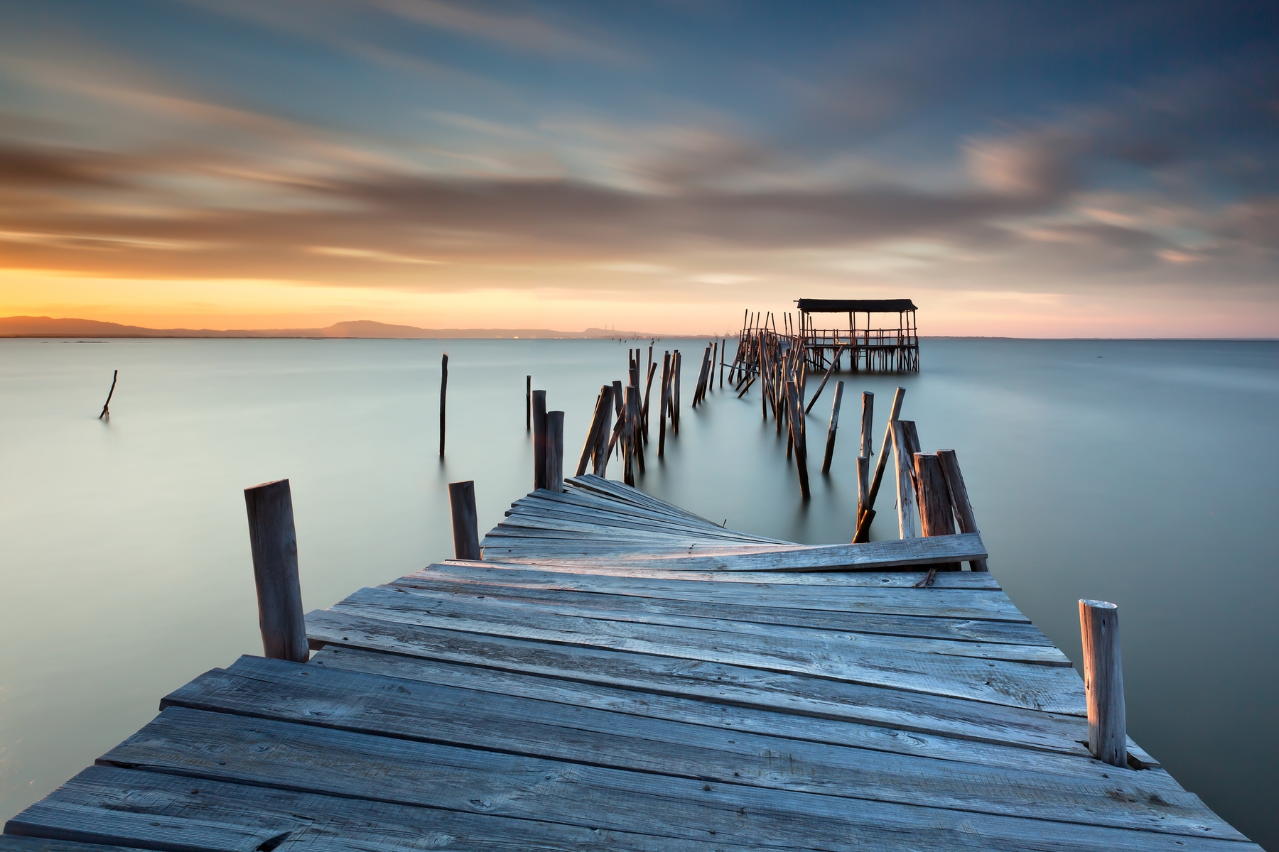 Get the Stunning Collapsed Wallpaper from Happywall