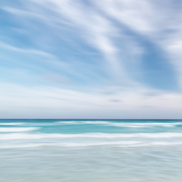 Ocean Blur Wallpaper in Soft Blue Tones