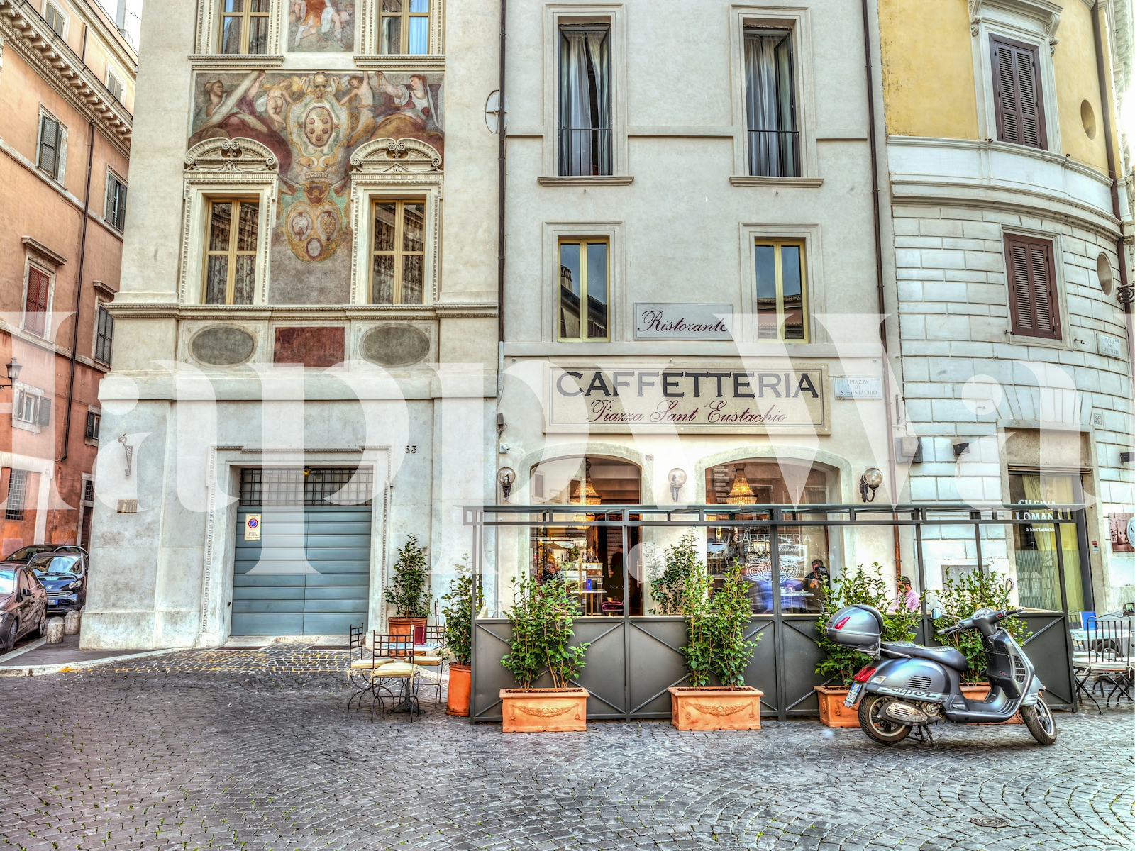 Cafeteria in Rome Market Scene Wallpaper