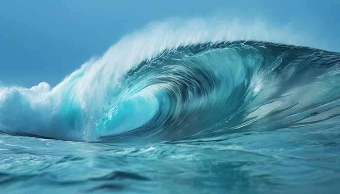 Ocean Wave Crest Wallpaper - Blue Tropical Design