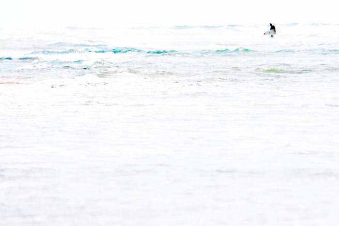Surfer on Ocean Waves Wallpaper